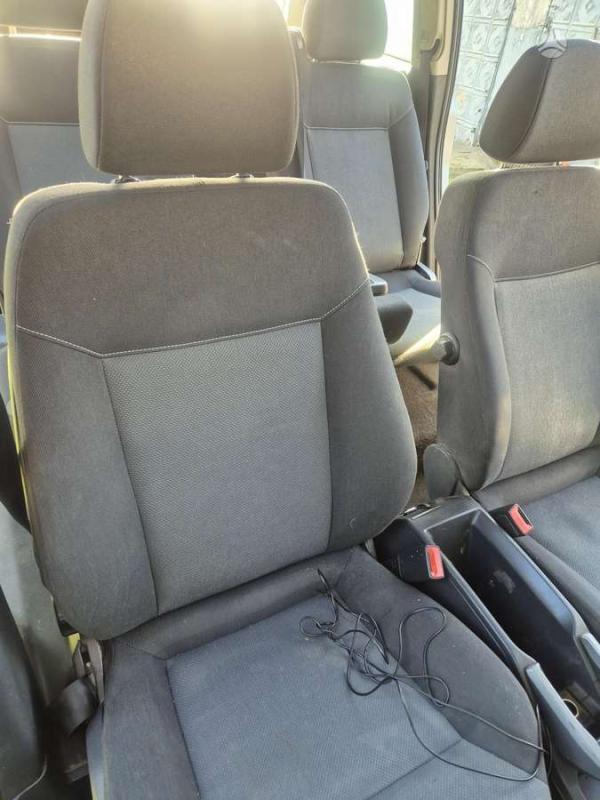 Pelēks Opel Zafira 2006 Kalvarija, ar dzinēja tilpumu 1.91 L un nobraukumu 4 tūkst. km par 900 €, foto 8 vietnē AUTOMOTO.COM.LV