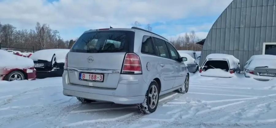Серый Опель Зафира 2006 в Валмиера, объемом двигателя 1.90 л и пробегом 359 тыс. км за 1950 €, фото 6 на AUTOMOTO.COM.LV