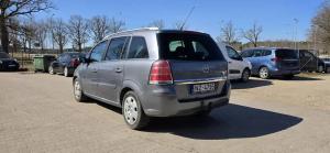 Pelēks Opel Zafira 2006 Valmiera, ar dzinēja tilpumu 1.90 L un nobraukumu 399 tūkst. km par 1100 €, foto 5 vietnē AUTOMOTO.COM.LV