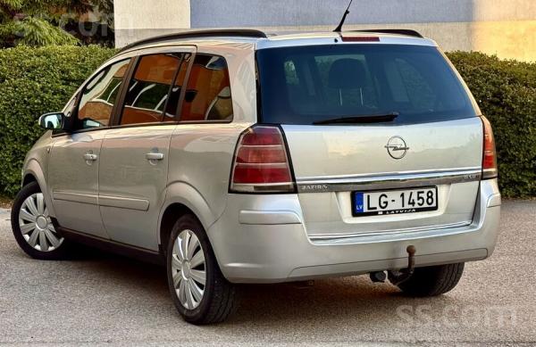 Grey Opel Zafira 2006 in Jelgava, with an engine capacity of 1.90 L and mileage of 268 thousand km for 1350 €, photo 5 on AUTOMOTO.COM.LV