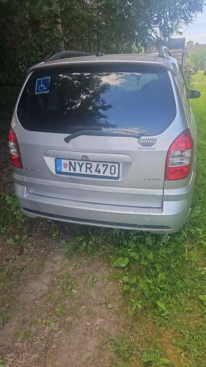 Grey Opel Zafira 2006 in Kelme, with an engine capacity of 0.00 L and mileage of 272 thousand km for 800 €, photo 4 on AUTOMOTO.COM.LV