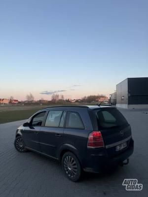 Pelēks Opel Zafira 2006 Šauļi, ar dzinēja tilpumu 1.90 L un nobraukumu 300 tūkst. km par 1100 €, foto  vietnē AUTOMOTO.COM.LV