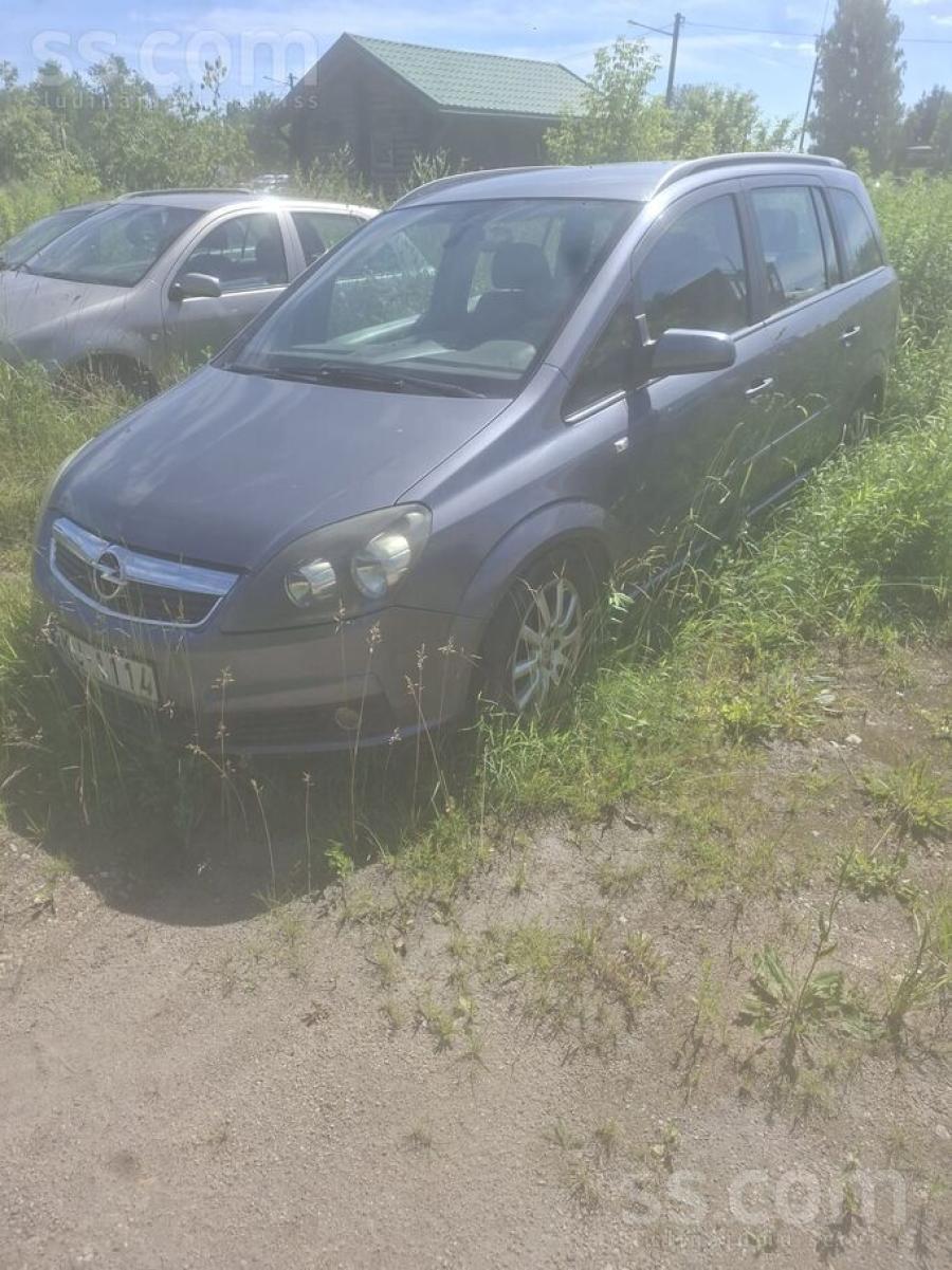 Pelēks Opel Zafira 2006 Ogre, ar dzinēja tilpumu 1.90 L un nobraukumu 285 tūkst. km par 800 €, foto 1 vietnē AUTOMOTO.COM.LV