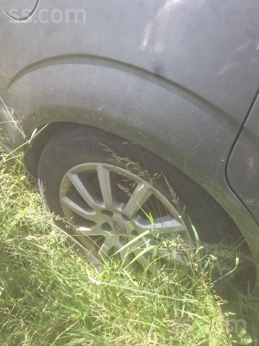 Pelēks Opel Zafira 2006 Ogre, ar dzinēja tilpumu 1.90 L un nobraukumu 285 tūkst. km par 800 €, foto 6 vietnē AUTOMOTO.COM.LV