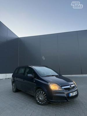 Pelēks Opel Zafira 2006 Šauļi, ar dzinēja tilpumu 1.90 L un nobraukumu 300 tūkst. km par 1200 €, foto 4 vietnē AUTOMOTO.COM.LV