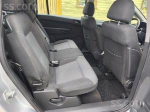 Pelēks Opel Zafira 2006 Jelgava, ar dzinēja tilpumu 1.90 L un nobraukumu 0 tūkst. km par 1590 €, foto 14 vietnē AUTOMOTO.COM.LV