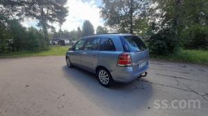 Grey Opel Zafira 2006 in Riga, with an engine capacity of 1.90 L and mileage of 304 thousand km for 700 €, photo 9 on AUTOMOTO.COM.LV