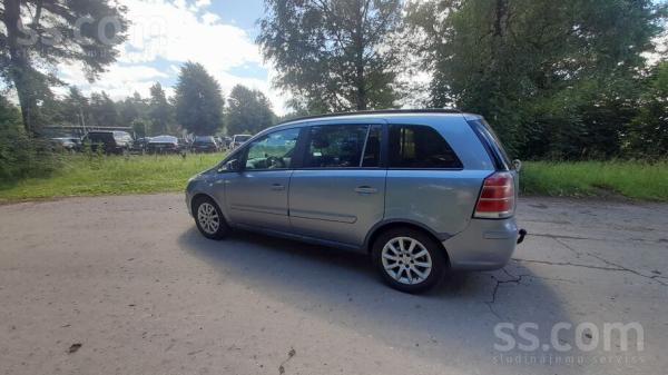 Pelēks Opel Zafira 2006 Rīga, ar dzinēja tilpumu 1.90 L un nobraukumu 304 tūkst. km par 700 €, foto 9 vietnē AUTOMOTO.COM.LV