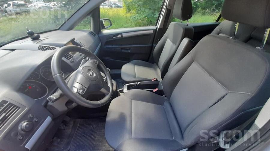 Grey Opel Zafira 2006 in Riga, with an engine capacity of 1.90 L and mileage of 304 thousand km for 700 €, photo 12 on AUTOMOTO.COM.LV