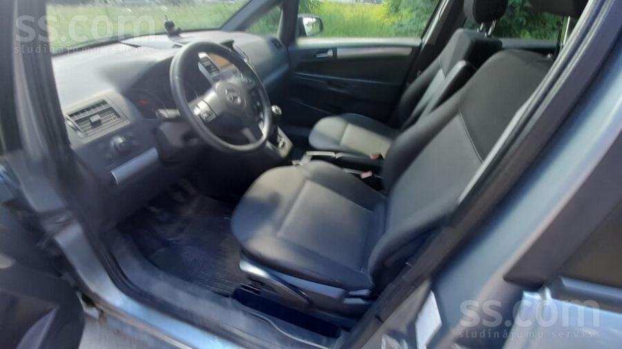 Grey Opel Zafira 2006 in Riga, with an engine capacity of 1.90 L and mileage of 304 thousand km for 700 €, photo 22 on AUTOMOTO.COM.LV