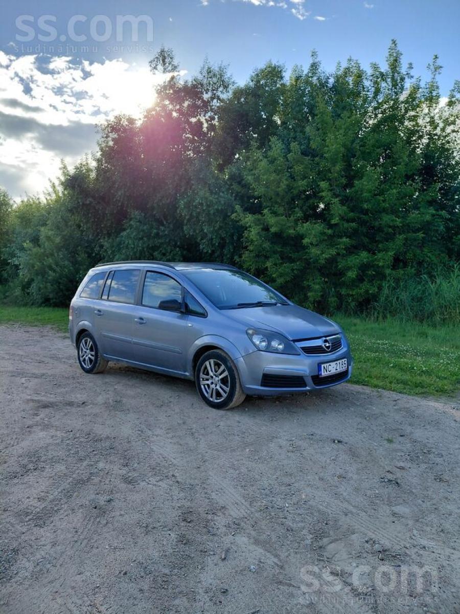 Pelēks Opel Zafira 2006 Jelgava, ar dzinēja tilpumu 1.90 L un nobraukumu 354 tūkst. km par 2750 €, foto 1 vietnē AUTOMOTO.COM.LV