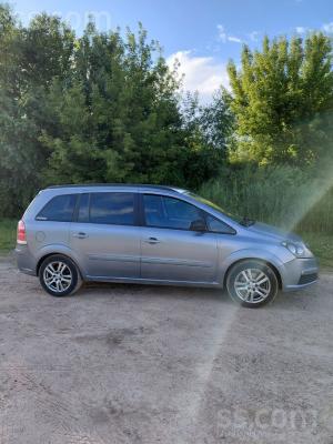 Pelēks Opel Zafira 2006 Jelgava, ar dzinēja tilpumu 1.90 L un nobraukumu 354 tūkst. km par 2750 €, foto 4 vietnē AUTOMOTO.COM.LV