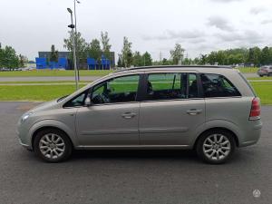 Grey Opel Zafira 2006 in Kaunas, with an engine capacity of 1.60 L and mileage of 220 thousand km for 2850 €, photo 9 on AUTOMOTO.COM.LV