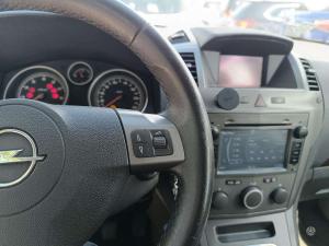 Grey Opel Zafira 2006 in Kaunas, with an engine capacity of 1.60 L and mileage of 220 thousand km for 2850 €, photo 12 on AUTOMOTO.COM.LV