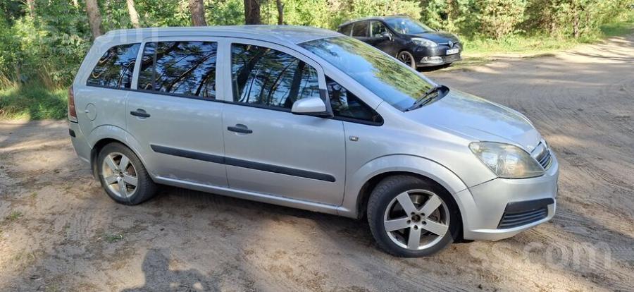Grey Opel Zafira 2006 in Daugavpils, with an engine capacity of 1.90 L and mileage of 355 thousand km for 1450 €, photo 9 on AUTOMOTO.COM.LV