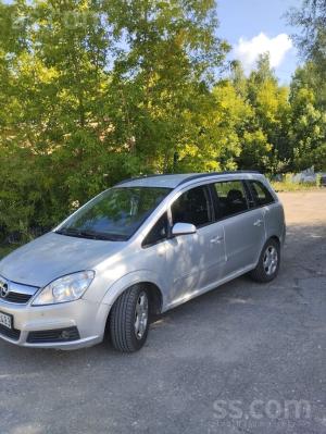 Grey Opel Zafira 2006 in Riga, with an engine capacity of 1.90 L and mileage of 266 thousand km for 550 €, photo 5 on AUTOMOTO.COM.LV