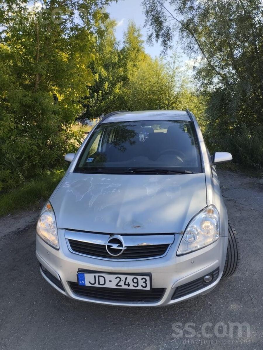 Grey Opel Zafira 2006 in Riga, with an engine capacity of 1.90 L and mileage of 266 thousand km for 550 €, photo 6 on AUTOMOTO.COM.LV