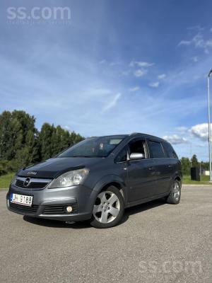 Pelēks Opel Zafira 2006 Cēsis, ar dzinēja tilpumu 1.90 L un nobraukumu 374 tūkst. km par 1150 €, foto  vietnē AUTOMOTO.COM.LV