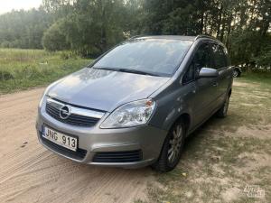 Grey Opel Zafira 2006 in Ignalina, with an engine capacity of 1.90 L and mileage of 335 thousand km for 950 €, photo  on AUTOMOTO.COM.LV