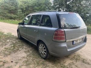 Grey Opel Zafira 2006 in Ignalina, with an engine capacity of 1.90 L and mileage of 335 thousand km for 950 €, photo 5 on AUTOMOTO.COM.LV