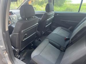 Grey Opel Zafira 2006 in Ignalina, with an engine capacity of 1.90 L and mileage of 335 thousand km for 950 €, photo 7 on AUTOMOTO.COM.LV