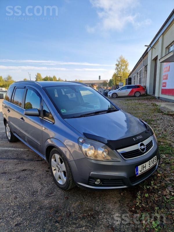 Pelēks Opel Zafira 2006 Limbaži, ar dzinēja tilpumu 1.90 L un nobraukumu 375 tūkst. km par 1450 €, foto 1 vietnē AUTOMOTO.COM.LV