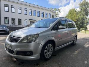 Pelēks Opel Zafira 2006 Kauņa, ar dzinēja tilpumu 1.91 L un nobraukumu 260 tūkst. km par 1850 €, foto 3 vietnē AUTOMOTO.COM.LV
