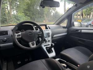 Pelēks Opel Zafira 2006 Kauņa, ar dzinēja tilpumu 1.91 L un nobraukumu 260 tūkst. km par 1850 €, foto 14 vietnē AUTOMOTO.COM.LV