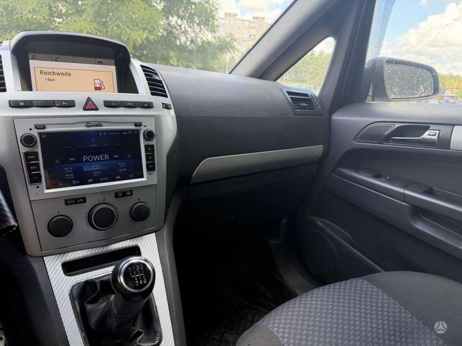 Pelēks Opel Zafira 2006 Kauņa, ar dzinēja tilpumu 1.91 L un nobraukumu 260 tūkst. km par 1850 €, foto 17 vietnē AUTOMOTO.COM.LV