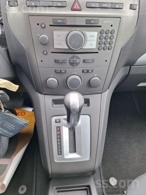 Pelēks Opel Zafira 2006 Daugavpils, ar dzinēja tilpumu 2.20 L un nobraukumu 0 tūkst. km par 3900 €, foto 13 vietnē AUTOMOTO.COM.LV