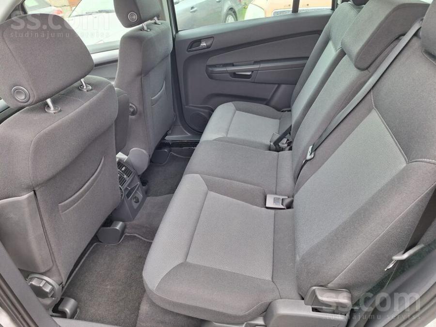 Pelēks Opel Zafira 2006 Daugavpils, ar dzinēja tilpumu 2.20 L un nobraukumu 0 tūkst. km par 3900 €, foto 14 vietnē AUTOMOTO.COM.LV