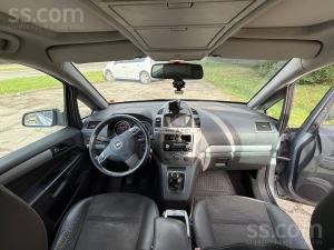 Pelēks Opel Zafira 2006 Rīga, ar dzinēja tilpumu 2.00 L un nobraukumu 314 tūkst. km par 1400 €, foto 9 vietnē AUTOMOTO.COM.LV