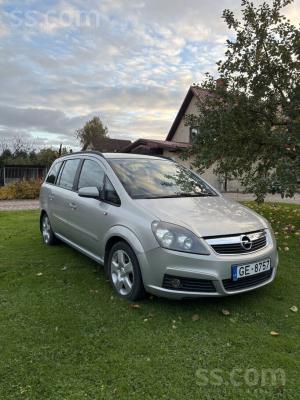 Pelēks Opel Zafira 2006 Rīga, ar dzinēja tilpumu 1.90 L un nobraukumu 127 tūkst. km par 2200 €, foto 1 vietnē AUTOMOTO.COM.LV