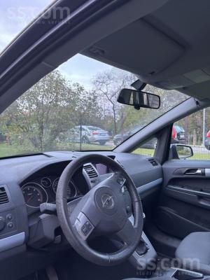 Grey Opel Zafira 2006 in Riga, with an engine capacity of 1.90 L and mileage of 127 thousand km for 2200 €, photo 10 on AUTOMOTO.COM.LV
