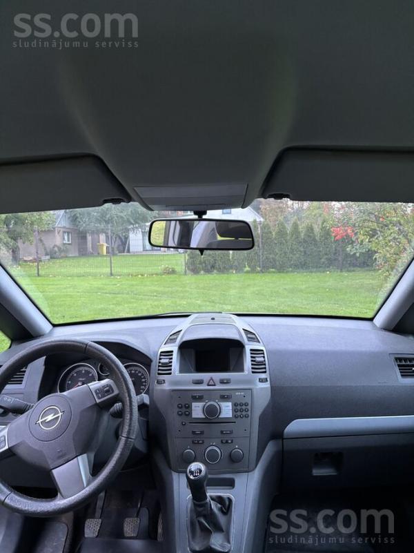 Pelēks Opel Zafira 2006 Rīga, ar dzinēja tilpumu 1.90 L un nobraukumu 127 tūkst. km par 2200 €, foto 11 vietnē AUTOMOTO.COM.LV
