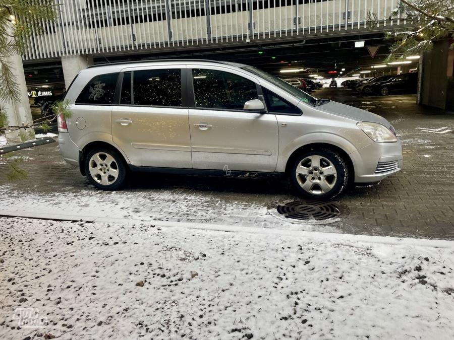 Pelēks Opel Zafira 2007 Viļņa, ar dzinēja tilpumu 1.90 L un nobraukumu 360 tūkst. km par 1500 €, foto 5 vietnē AUTOMOTO.COM.LV