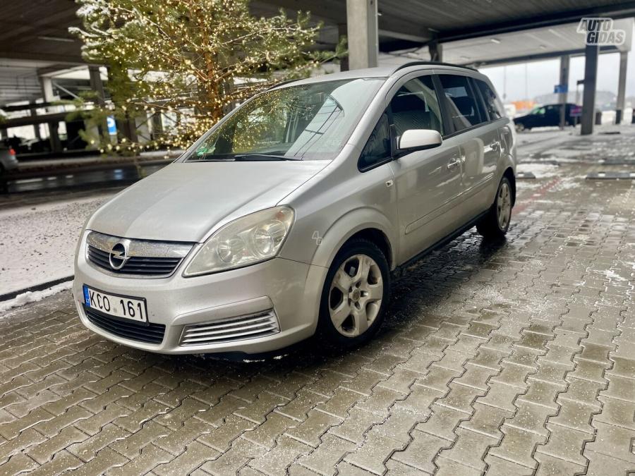Pelēks Opel Zafira 2007 Viļņa, ar dzinēja tilpumu 1.90 L un nobraukumu 360 tūkst. km par 1500 €, foto 1 vietnē AUTOMOTO.COM.LV