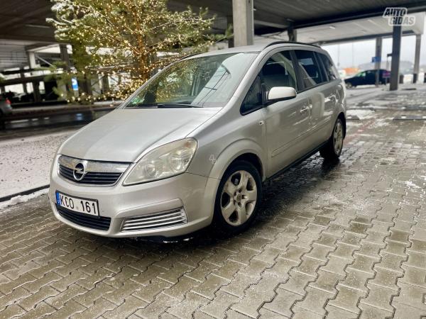 Grey Opel Zafira 2007 in Vilnius, with an engine capacity of 1.90 L and mileage of 340 thousand km for 1500 €, photo 1 on AUTOMOTO.COM.LV