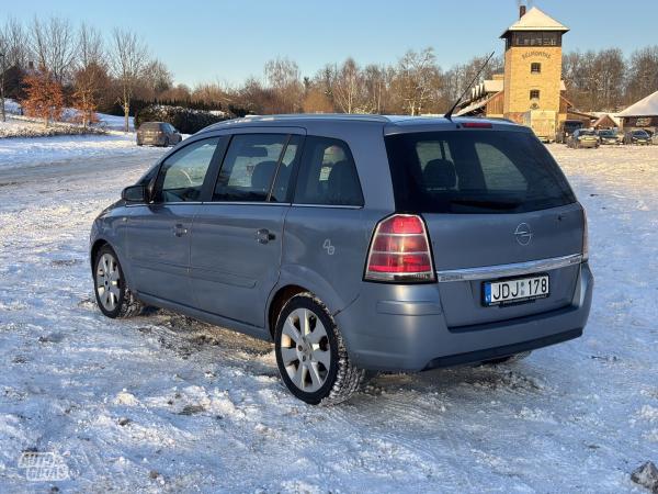 Pelēks Opel Zafira 2007 Viļņa, ar dzinēja tilpumu 1.90 L un nobraukumu 373 tūkst. km par 1200 €, foto 3 vietnē AUTOMOTO.COM.LV