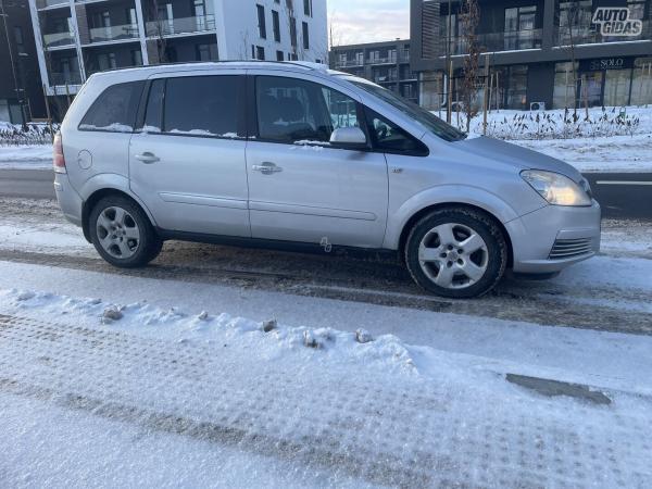 Pelēks Opel Zafira 2007 Viļņa, ar dzinēja tilpumu 1.90 L un nobraukumu 340 tūkst. km par 1650 €, foto 5 vietnē AUTOMOTO.COM.LV
