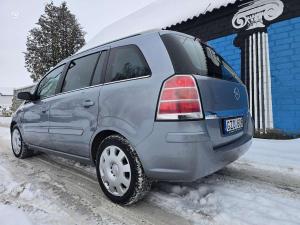 Grey Opel Zafira 2007 in Marijampole, with an engine capacity of 1.91 L and mileage of 245 thousand km for 1400 €, photo 4 on AUTOMOTO.COM.LV