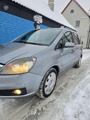 Grey Opel Zafira 2007 in Marijampole, with an engine capacity of 1.91 L and mileage of 245 thousand km for 1400 €, photo 7 on AUTOMOTO.COM.LV