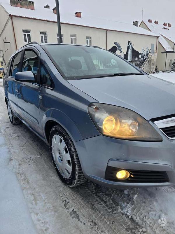 Pelēks Opel Zafira 2007 Marijampole, ar dzinēja tilpumu 1.91 L un nobraukumu 245 tūkst. km par 1400 €, foto 8 vietnē AUTOMOTO.COM.LV