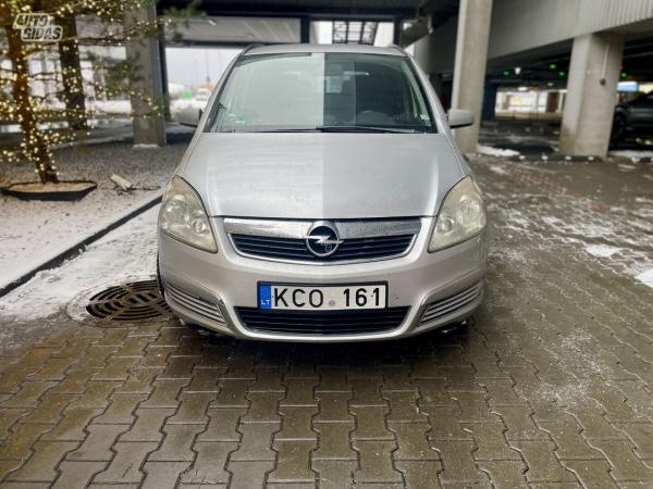 Grey Opel Zafira 2007 in Vilnius, with an engine capacity of 1.90 L and mileage of 340 thousand km for 1500 €, photo 9 on AUTOMOTO.COM.LV