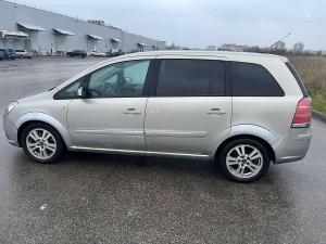 Grey Opel Zafira 2007 in Panevezys, with an engine capacity of 1.90 L and mileage of 229 thousand km for 3100 €, photo 9 on AUTOMOTO.COM.LV