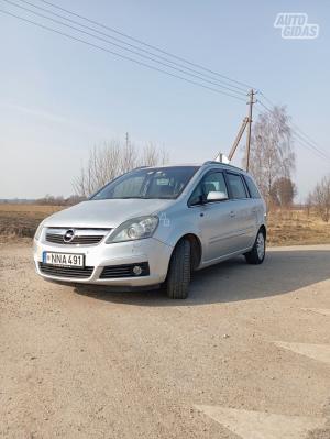 Pelēks Opel Zafira 2007 Kazlų Rūda, ar dzinēja tilpumu 2.20 L un nobraukumu 196 tūkst. km par 2000 €, foto  vietnē AUTOMOTO.COM.LV