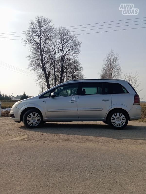 Pelēks Opel Zafira 2007 Kazlų Rūda, ar dzinēja tilpumu 2.20 L un nobraukumu 196 tūkst. km par 1950 €, foto 3 vietnē AUTOMOTO.COM.LV