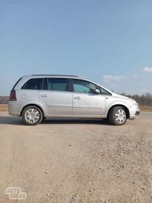 Grey Opel Zafira 2007 in Kazlu Ruda, with an engine capacity of 2.20 L and mileage of 196 thousand km for 1950 €, photo 6 on AUTOMOTO.COM.LV