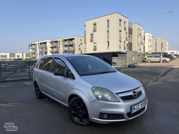 Pelēks Opel Zafira 2007 Viļņa, ar dzinēja tilpumu 1.90 L un nobraukumu 303 tūkst. km par 2000 €, foto 1 vietnē AUTOMOTO.COM.LV