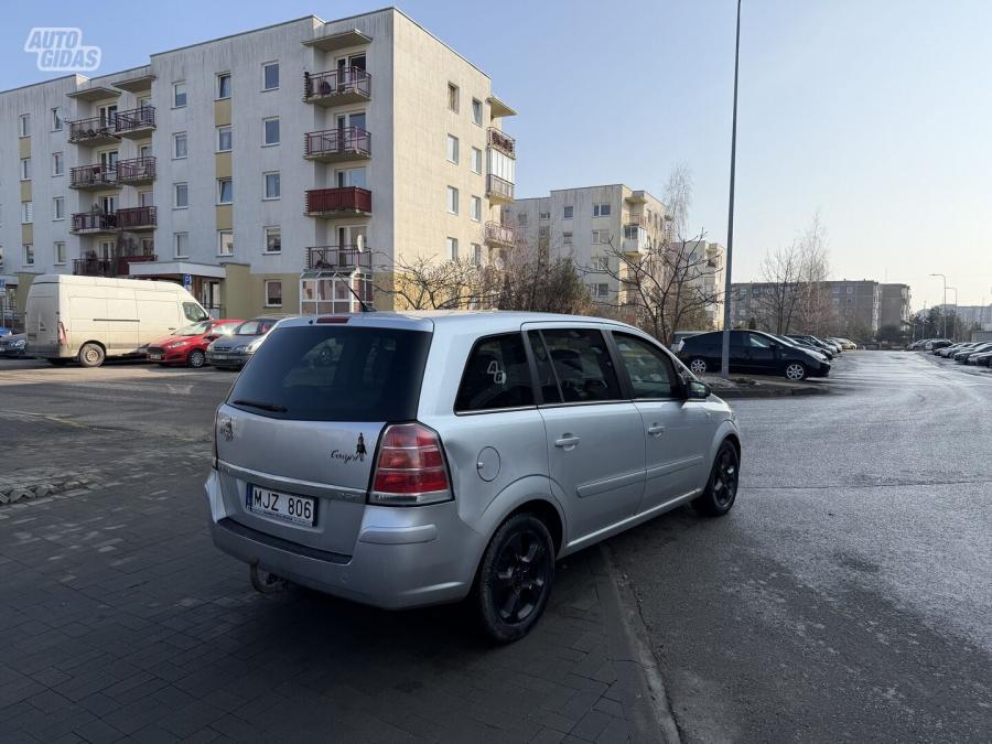 Pelēks Opel Zafira 2007 Viļņa, ar dzinēja tilpumu 1.90 L un nobraukumu 303 tūkst. km par 2000 €, foto 7 vietnē AUTOMOTO.COM.LV